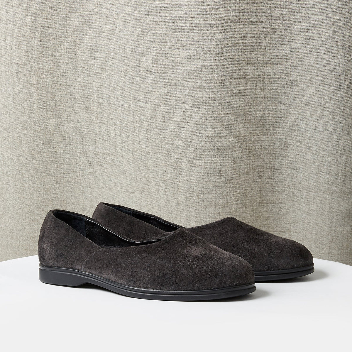 The Castro Loafer in Grey Suede – Arthur Sleep