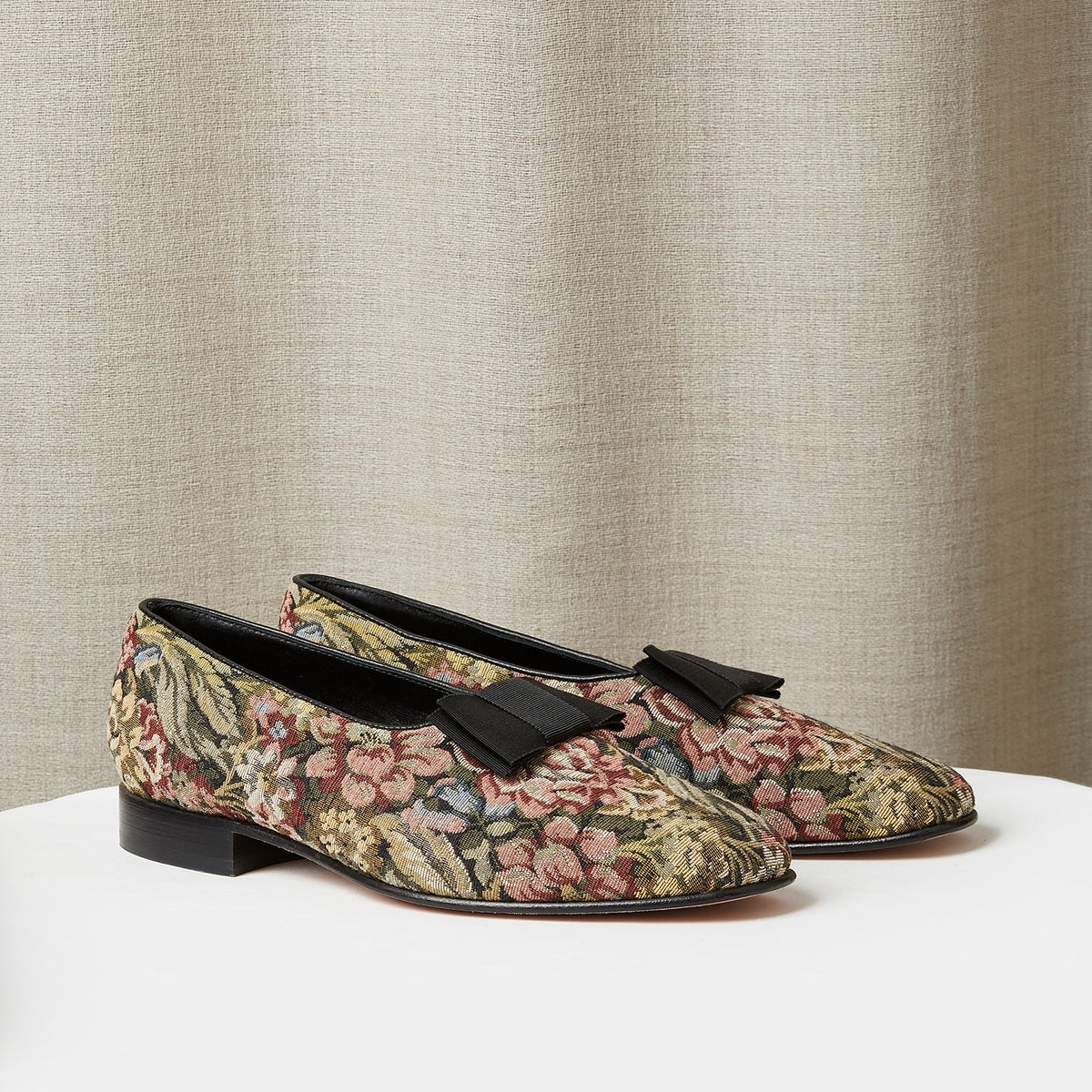 Opera Pump in Tapestry – Arthur Sleep