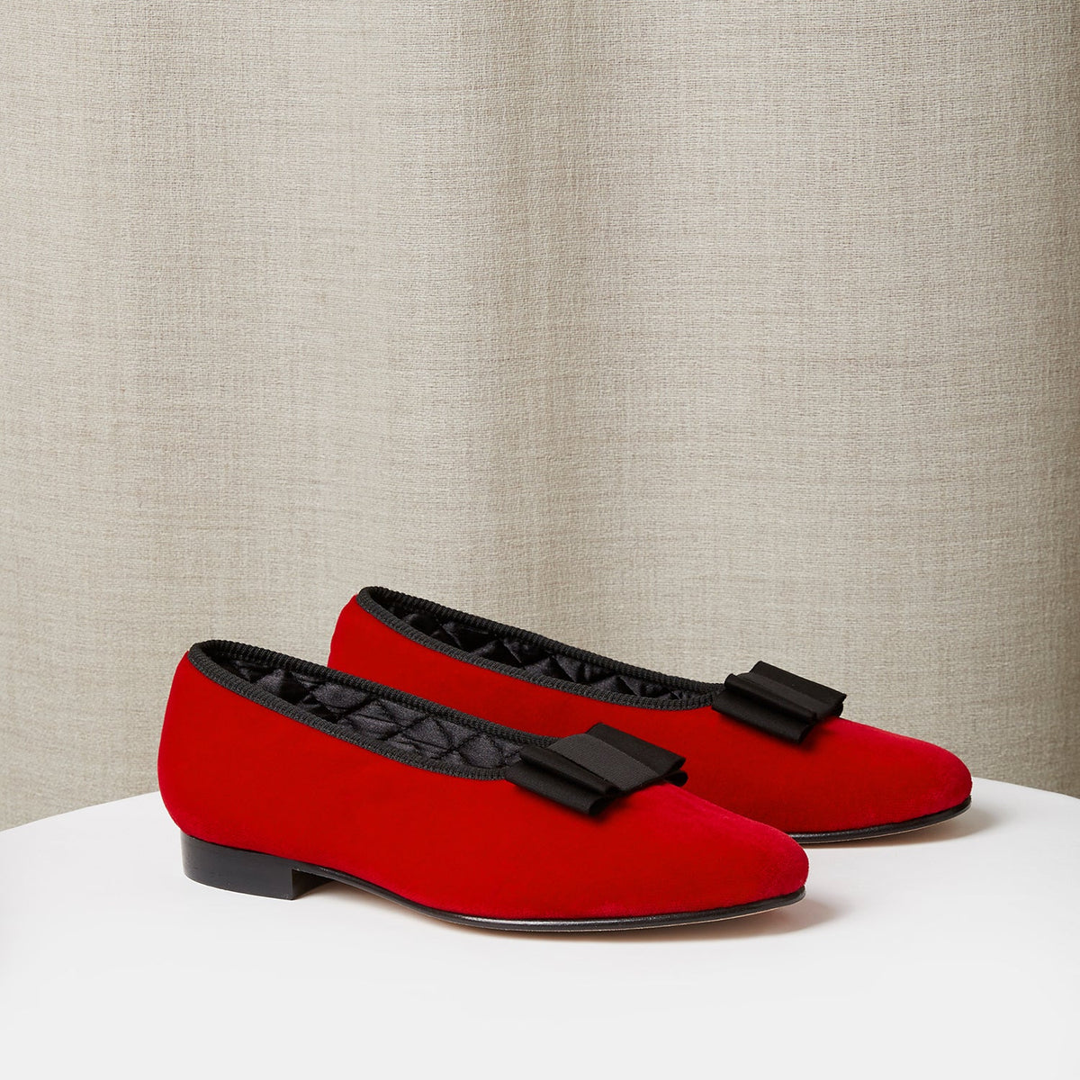 Opera Pump in Crimson Velvet – Arthur Sleep