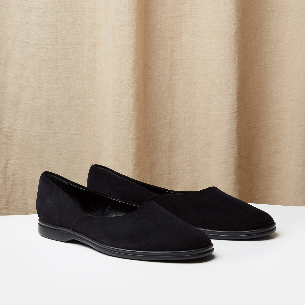 The Castro Loafer in Black Suede – Arthur Sleep